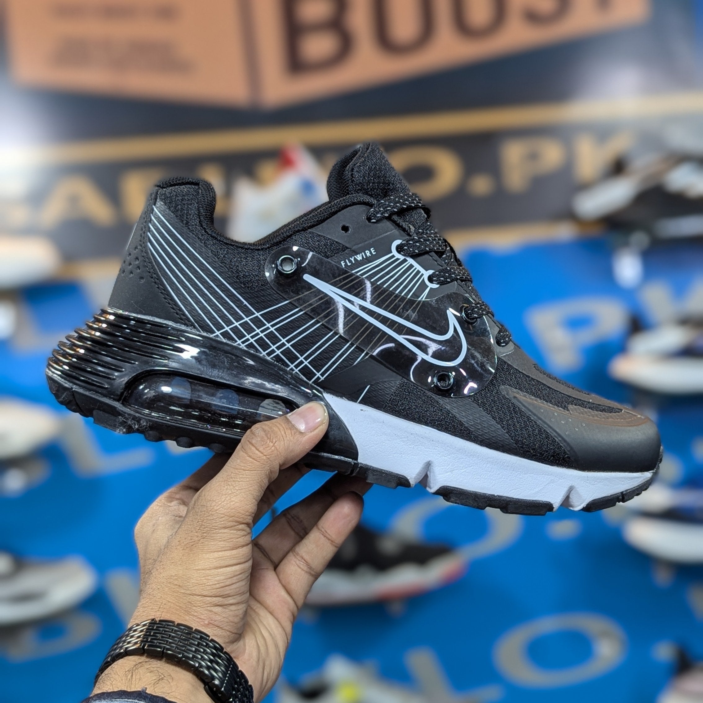 Nike airmax 270 Runner Black White Premium Quality (Dot Perfect)